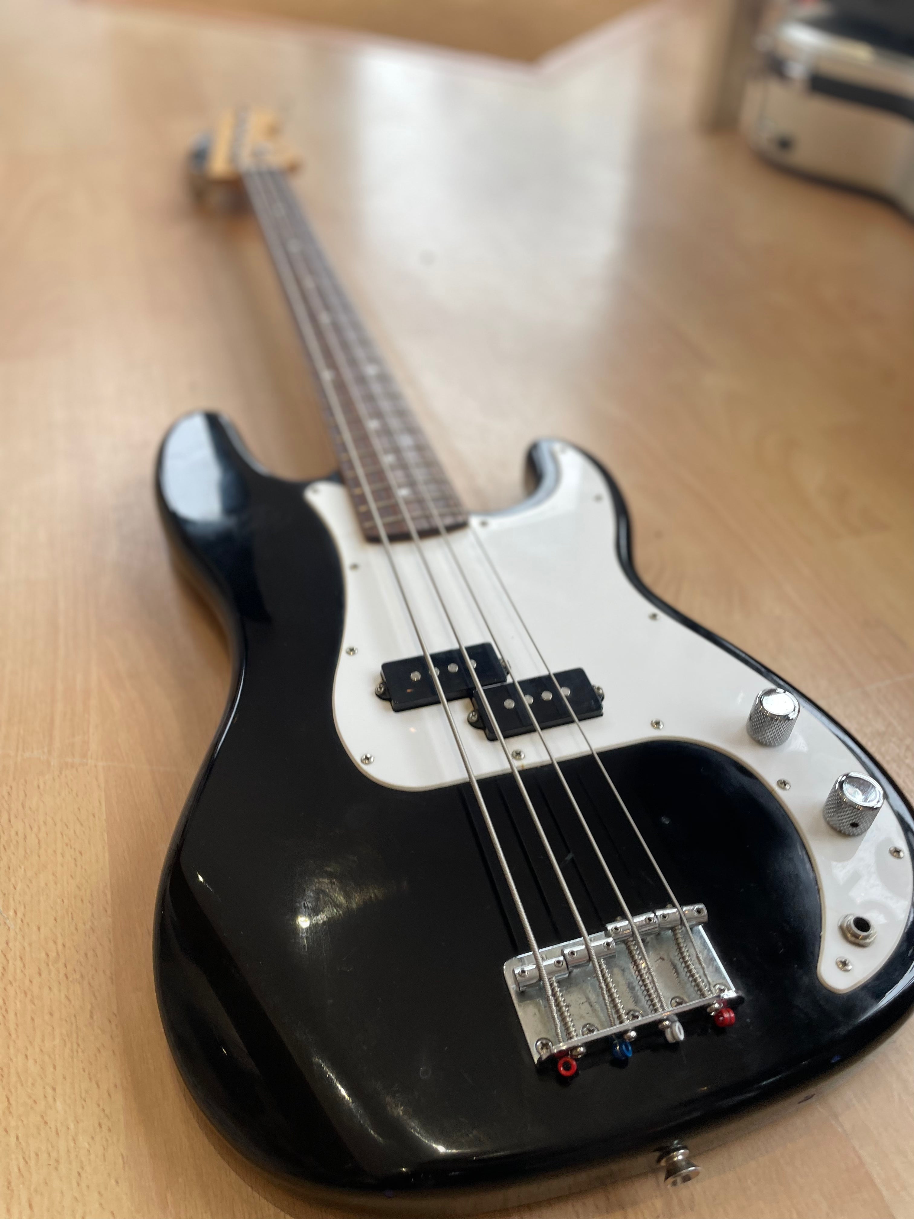 Fender Squire P- Bass - Great Condition – DeRosa Music Academy